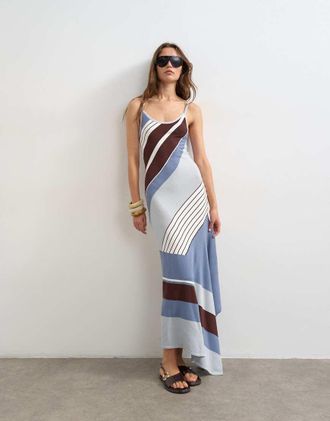 Topshop Robe longue asym&eacute;trique en maille &agrave; rayures - Bleu multicolore