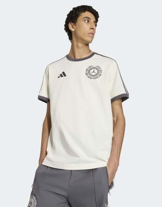 adidas Mercedes-AMG Petronas Formula 1 Team Silver Arrows Icon - Herren-T-Shirt in Off White / Granite-Wei&szlig;