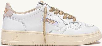 Autry BASKETS MEDALIST LOW EN CUIR BLANC ET DETAILS LUREX OR