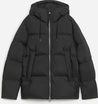Arket Upcycled Down Steppjacke -Schwarz