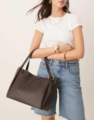 Accessorize Sac port&eacute; &eacute;paule tress&eacute; effet croco - Marron chocolat