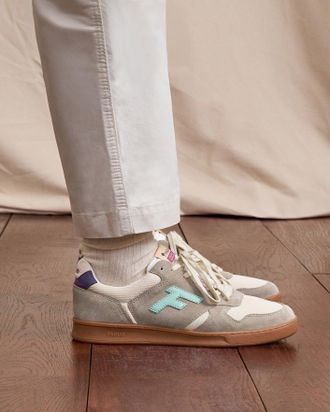 Faguo Baskets cuir su&egrave;de beige et kaki clair