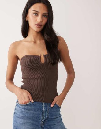 Abercrombie & Fitch Tr&auml;gerloses Oberteil in Braun mit strukturiertem Metalldetail-Brown