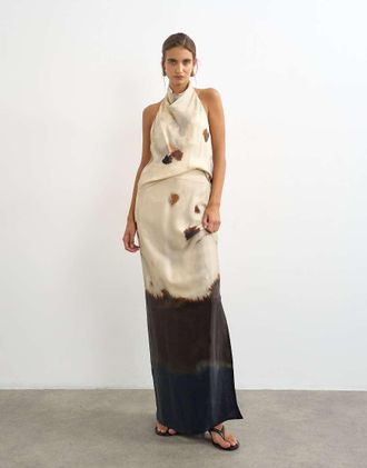 Topshop ensemble coordonn&eacute; jupe longue colonne en satin imprim&eacute; abstrait-Blanc