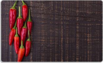 Wallario Frühstücksbrettchen aus Glas, Glasunterlage, Glasbrettchen Rote Paprikaschoten auf einem dunkelbraunem Holzbrett, Größe 14 x 23 cm, Sicherheitsglas