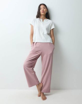 Lacoste weit geschnittene Loungehose in Mauve-Lila