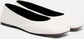 The Row Ballerinas Square aus Leder