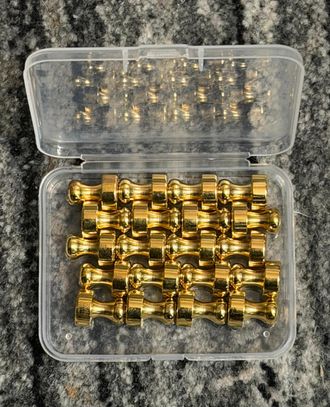 Aurum Magnete, 20 St&uuml;ck Schwarz, Gold und Silber Kegelmagnete f&uuml;r K&uuml;hlschrank, Magnettafel, Stecktafel, Pinnwand und Whiteboard, Mini Stark Magnete im Aufbe