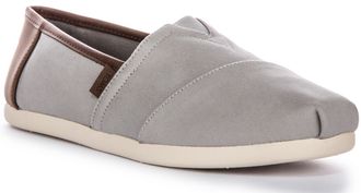 Toms Toms Herren Espadrilles f&uuml;r Camping & Wandern in Drizzle Grey - Bequeme, langlebige Alpargata-Schuhe f&uuml;r Outdoor-Abenteuer