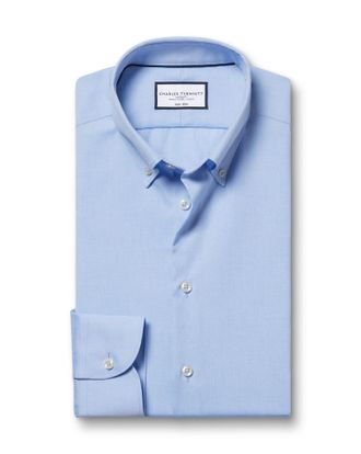 CHARLES TYRWHITT B&uuml;gelfreies Oxfordhemd mit Stretch - Himmelblau Knopfmanschette
