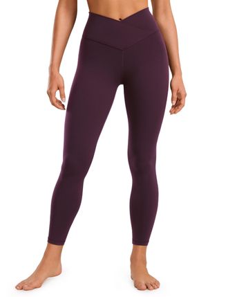 CRZ YOGA Damen Butterluxe Cross Waist Workout Leggings V Cross High Waisted Bauchkontrolle Gym Yoga Leggings - 64cm Dunkellila 42