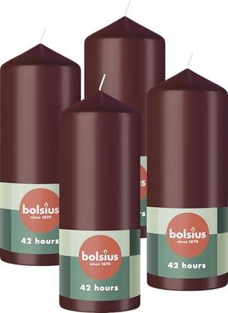 Bolsius 4 bougies pilier - Rouge foncé - 15 x 6 cm - Bougies décoratives pour la maison - Longue durée de combustion de 42 heures - Sans parfum - 5% cire végé