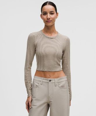 lululemon Hold Tight Crop-Langarmshirt mit geradem Saum f&uuml;r Frauen - Khaki - Gr&ouml;&szlig;e 10