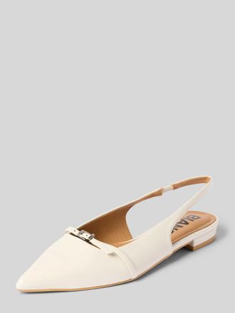 Bianco Pumps mit Zierschnalle