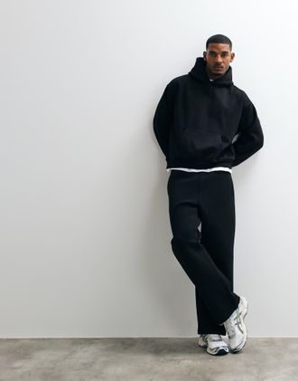 Weekday Wide-Leg-Jogger aus Scuba-Stoff in Schwarz