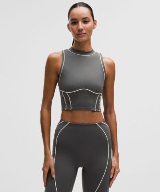lululemon D&eacute;bardeur court Ultralu &agrave; coutures profil&eacute;es pour Femmes - Gris - Taille XL