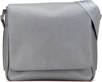 Louis Vuitton Hobo Bags - Taiga Roman MM - Gr. unisize - in Grau - für Damen