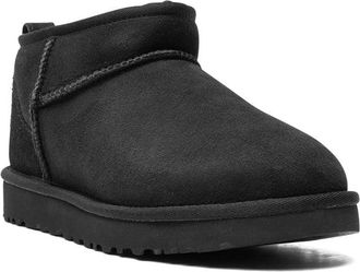 UGG Classic Boots - Black