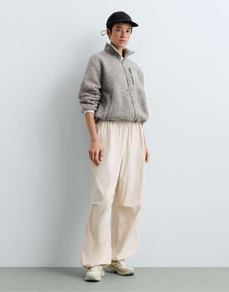 Oysho veste effet moutonn&eacute; gris moyen chin&eacute;