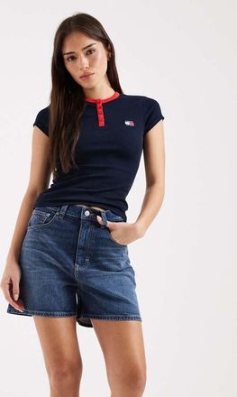 Tommy Jeans Mom-Shorts aus Denim in dunkelblauer Waschung