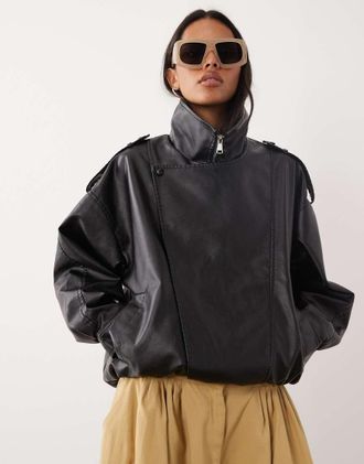 Brave Soul Oversize-Bomberjacke aus Kunstleder in Schwarz