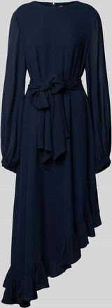 Essentiel Figurumspielendes Maxikleid mit asymmetrischem Rüschensaum Modell IFLOWER
