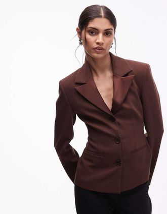 Asos Figurbetonter Blazer in Schokobraun mit kontrastierendem Revers-Brown