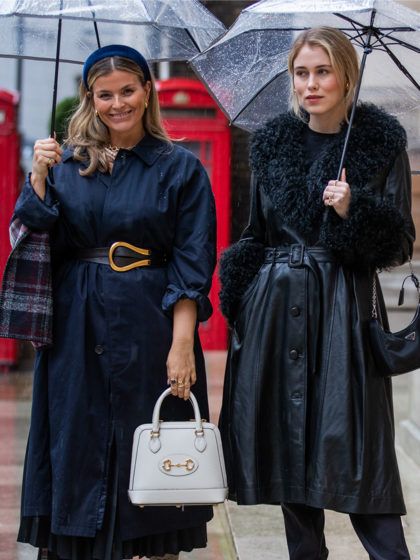 Dick eingepackt schlank aussehen: 5 Mantelformen, die nicht auftragen