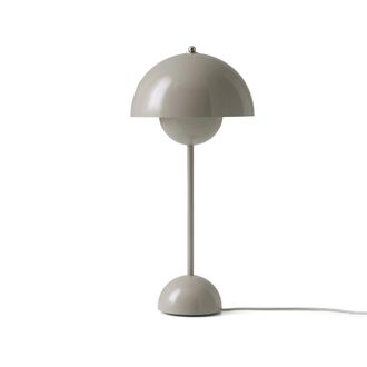 & Tradition Lampe &agrave; poser Flowerpot VP3, Verner Panton, 1969 & Tradition