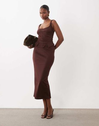 Asos robe crayon midi avec d&eacute;tail taille corset en chocolat amer-Marron