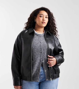 Vero Moda Curve Harrington-Jacke in schwarzer Lederoptik mit Reißverschluss vorne