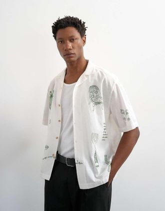 Topman Relaxed-Fit-Hemd aus Leinenmix in Ecru mit auff&auml;lliger All-over-Stickerei-Wei&szlig;