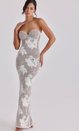 House of CB Lucienne - Maxikleid aus bestickter Spitze in Elfenbeinwei&szlig;