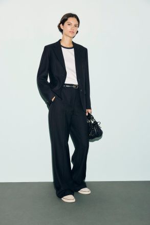 Gerard Darel Pantalon large de tailleur &agrave; fines rayures - MIMI - Noir