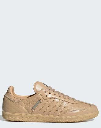 adidas Originals Samba og Mercedes AMG Petronas F1 Team chaussures en beige magique / beige magique-Neutre