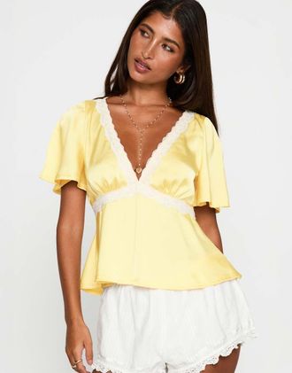 Princess Polly For The Summer - Oberteil aus Satin in Gelb mit Spitzenborte und flie&szlig;endem Saum