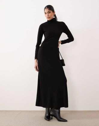 Mango Hochgeschlossenes, lang&auml;rmliges Maxikleid in Schwarz mit Metalldetail