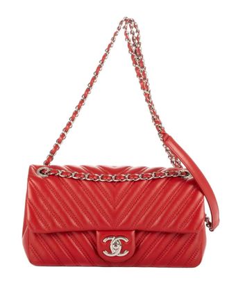 Chanel sac port&eacute; &eacute;paule Classic Flap - Rouge