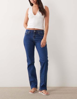 Cotton On Stove Pipe - Jeans in Gemini Blue mit mittelhohem Bund-Blau
