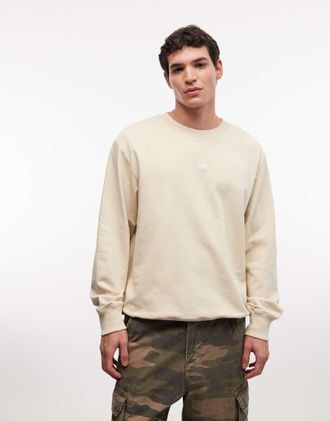 The North Face U Essential - Leichtes Relaxed-Fit-Sweatshirt in W&uuml;stenstein-Beige mit Rundhalsausschnitt-Neutral