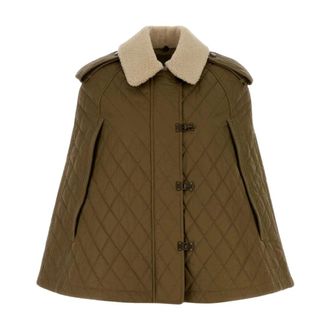 Burberry Heath Cape mit Steppmuster und Shearling-Kragen - - Jackets - Damen - Gr&uuml;n - S/M