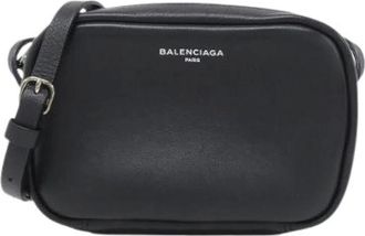 Balenciaga Sac bandouli&egrave;re Pre-owned Everyday Camera Bag en cuir de veau - Femme - Pre-owned - Noir - Taille: ONE Size