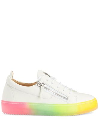 Giuseppe Zanotti Frankie Sneakers mit Regenbogen-Sohle - Wei&szlig;