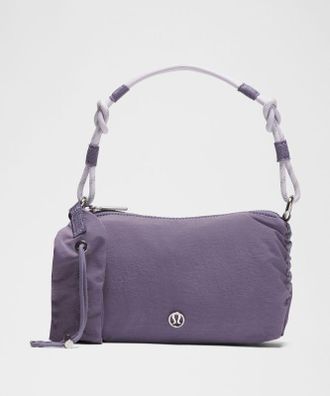lululemon Ruched Shoulder Bag Mini 1.5L in Grape Mist/Faint Lavender