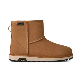 UGG Classic Mini GTX Boot - Homme - Chaussures - Brun - Taille: 44 EU