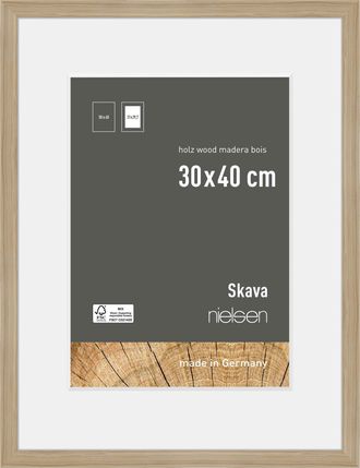 Nielsen Design Bilderrahmen mit Passepartout, 30 x 40 cm, Holz, Eiche, Fotorahmen zum Aufhängen im Hoch- & Querformat, Echtglas, Skava