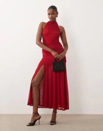 Bardot Robe longue en tulle &agrave; col montant Bardot, fronc&eacute;e sur le c&ocirc;t&eacute; et fendue sur la cuisse, rouge cerise fonc&eacute;
