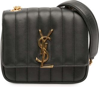 Saint Laurent Hobo Bags - Small Lambskin Monogram Vicky Chain Bag - Gr. unisize - in Schwarz - f&uuml;r Damen