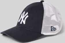 New Era Trucker Cap mit Statement-Stitching Modell WASHED 9TWENTY