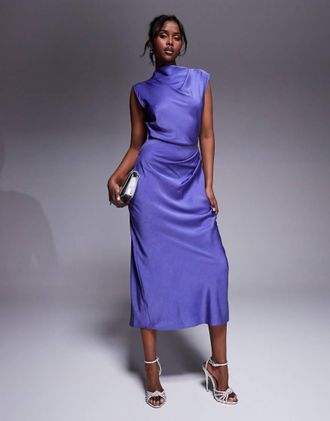 Asos Robe mi-longue en satin avec col montant et corsage plissé - Bleu barbeau